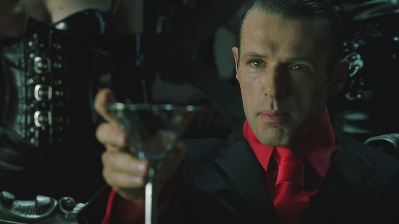 Curta e Meia - The Nostalgist